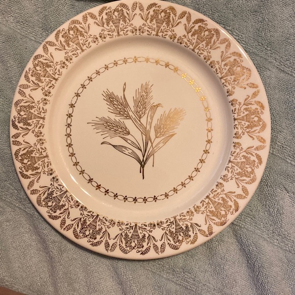 Edward M Knowles | Dining | 4 Edward Knowles Plates | Poshmark